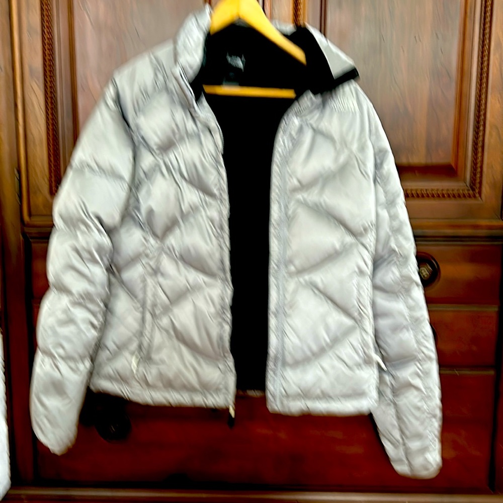 Beautiful Hardly Worn Nf Puffer - Gem